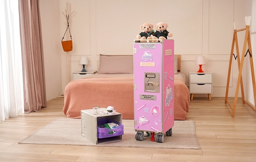 EVA Air Launches Hello Kitty 50th Anniversary Inflight Meal Carts